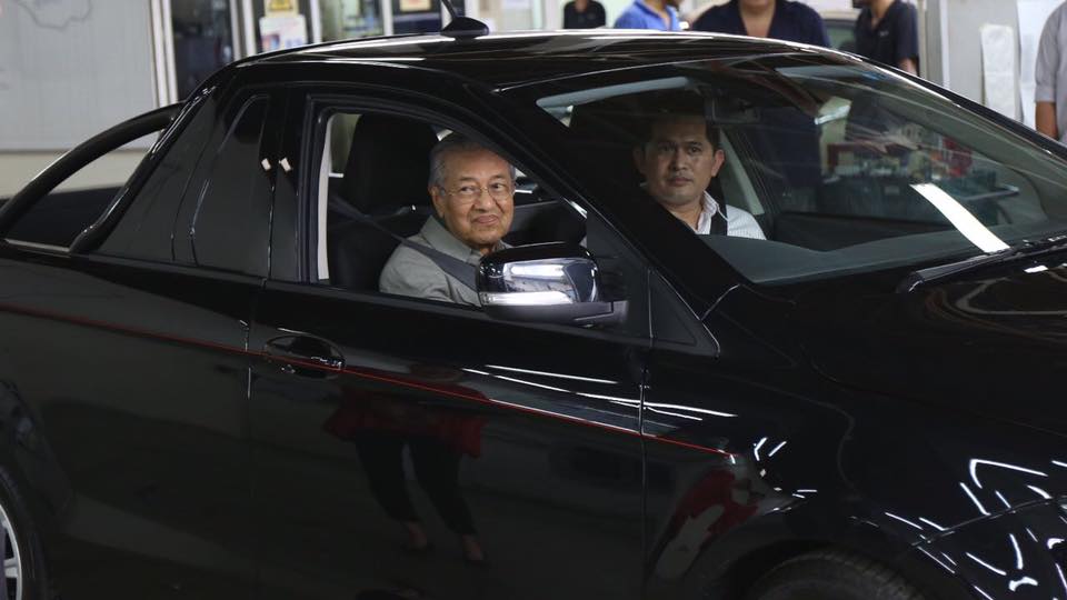 BUFORI CAR AGN 882 DATUK CAR PLATE?